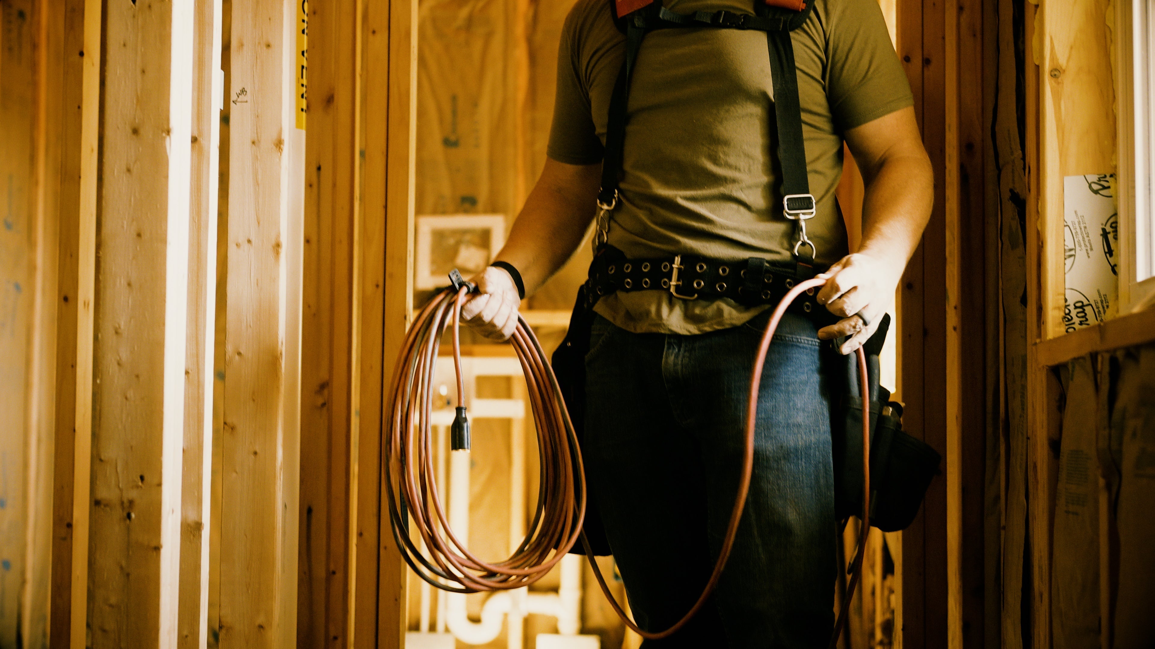 Effective Ways to Organize Extension Cords (Without Damaging Them) – Cord-Tie